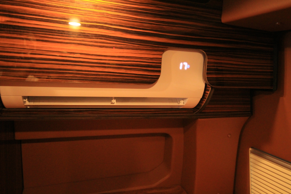 20多万福特V362小房车，自驾旅行首选，性价比超高！趣蜂B610_搜狐汽车_搜狐网