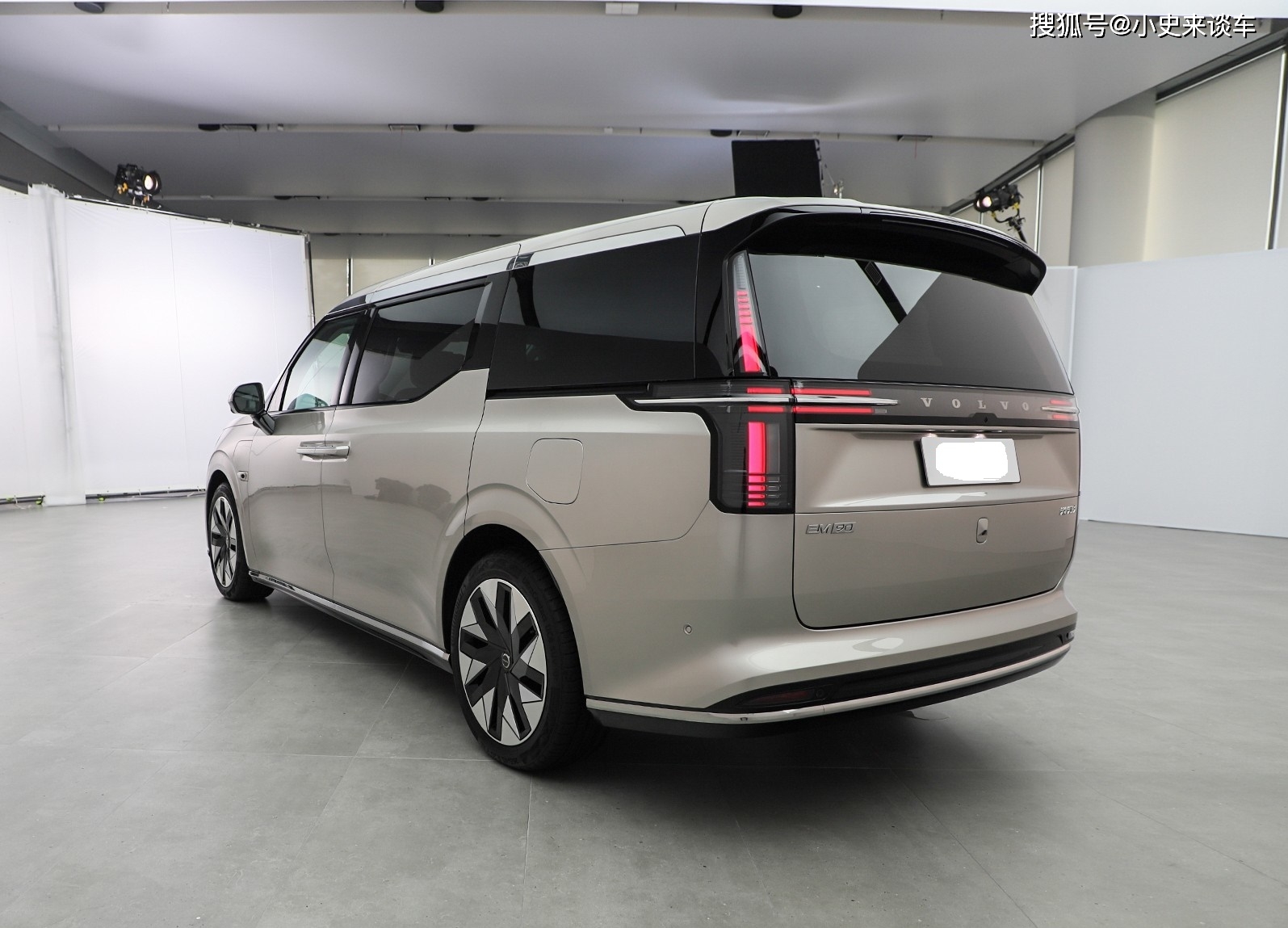 沃尔沃首款豪华MPV上市！轴距超3米2，配独立航空座椅，续航738Km_搜狐汽车_搜狐网