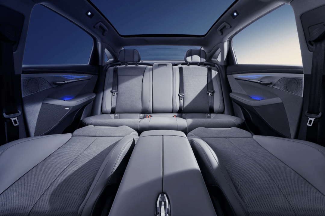 统统拿捏！岚图追光PHEV挑战“56E”的底气何在？_搜狐汽车_搜狐网