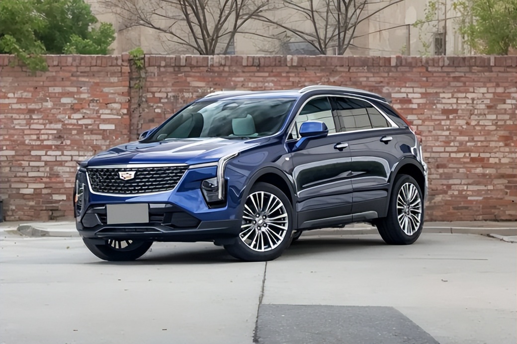 凯迪拉克全新XT4对比奥迪Q3，必须把面子赚足！_搜狐汽车_搜狐网