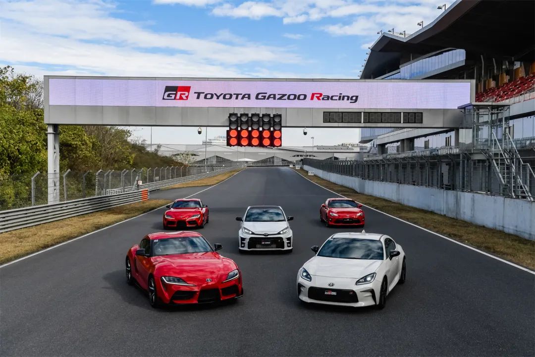 【试驾】GR成对，快乐翻倍_搜狐汽车_搜狐网