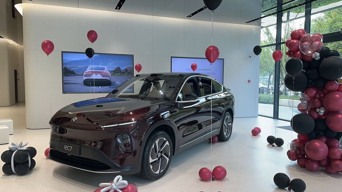 M42星云红提车，蔚来EC7戳中了我全部的喜好_搜狐汽车_搜狐网