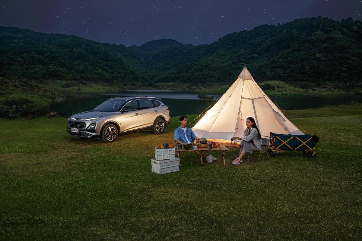 奔腾T90硬刚长安CS75 PLUS，究竟谁才是家用SUV佼佼者？_搜狐汽车_搜狐网