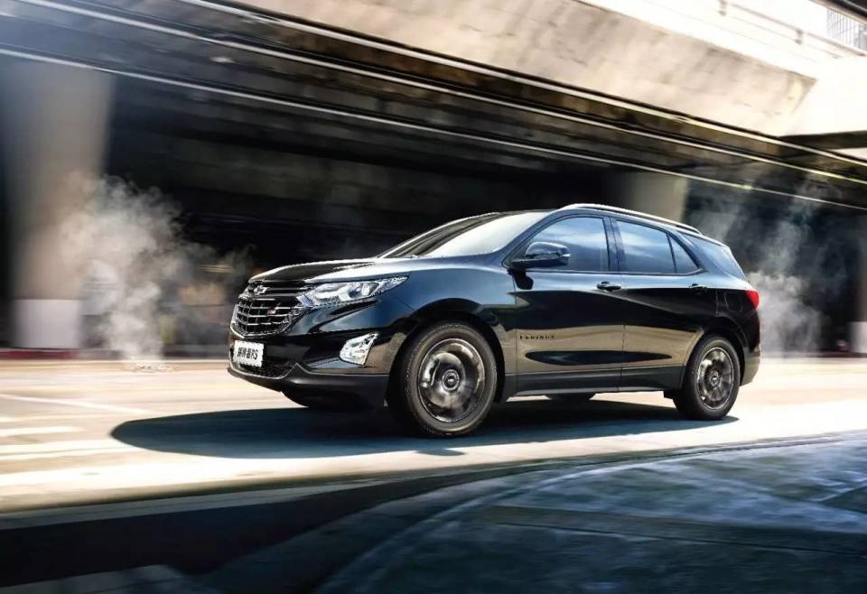 又一合资中型SUV“杀疯了”！从18.49万降到11万，全系标配9AT_搜狐汽车_搜狐网