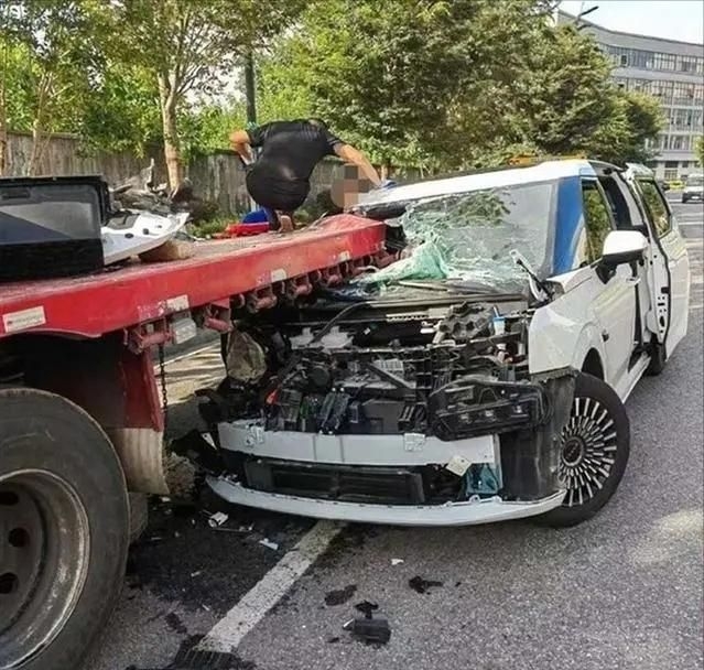 L7记录仪视频曝光！178km/h不是重点，重点是碰撞时的车速！_搜狐汽车_搜狐网