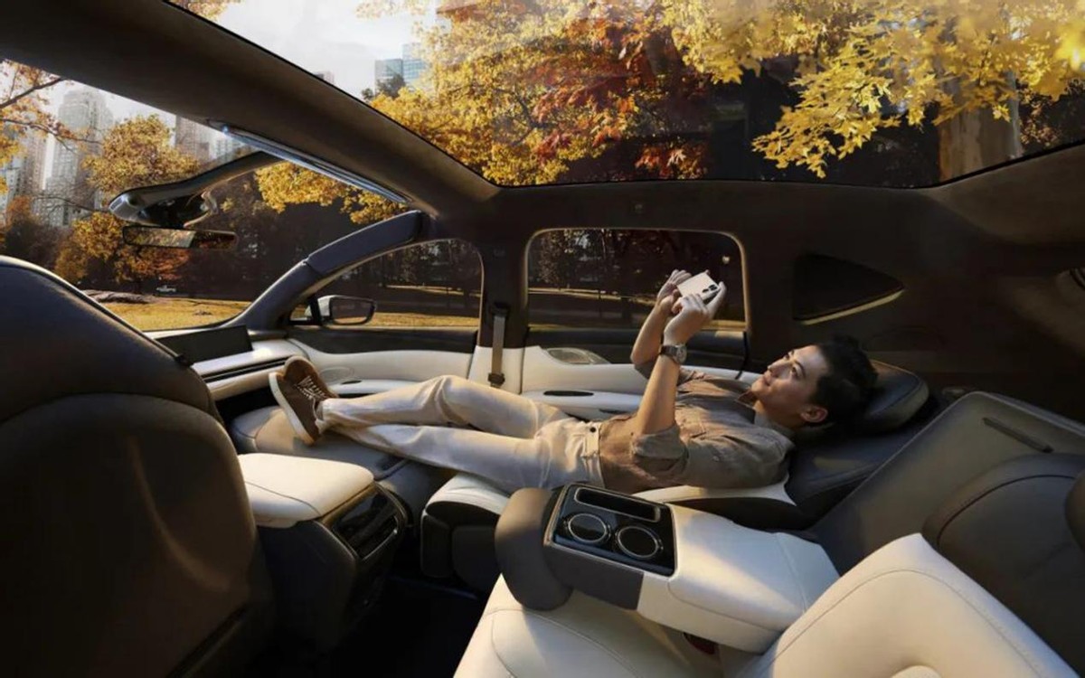 智己终于豁出去了！LS7一口气降到24.98万起，限量2000台_搜狐汽车_搜狐网