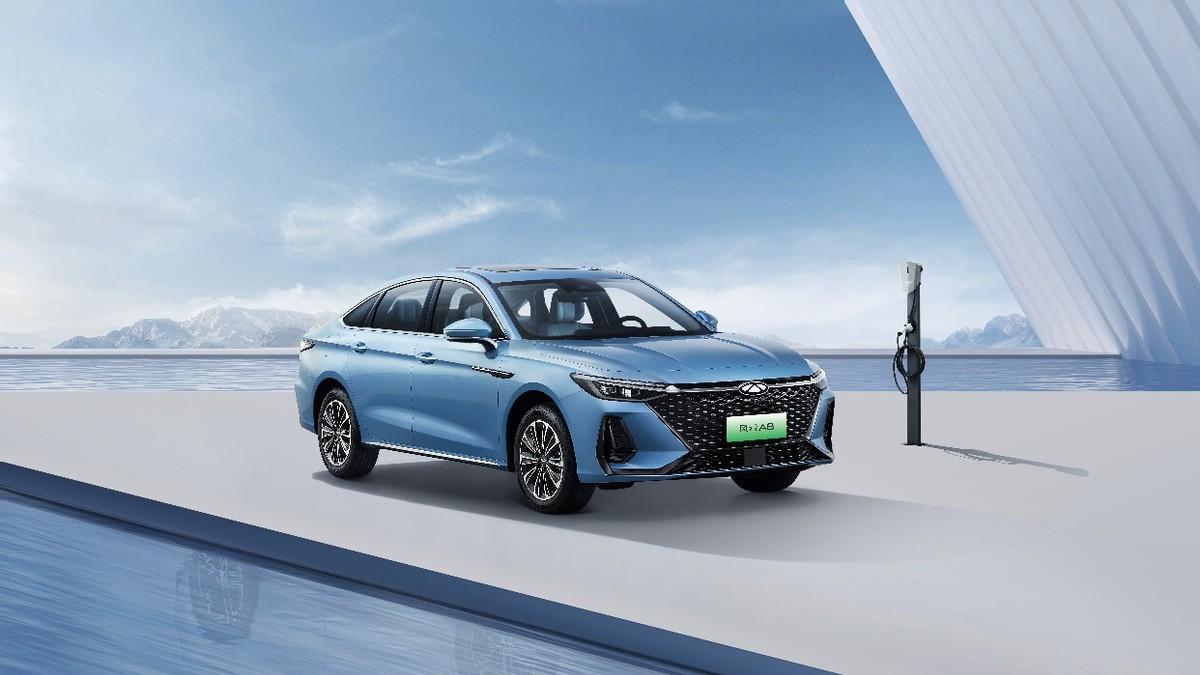 综合续航超1400km，奇瑞风云A8 127长续航版预售价13万元起_搜狐汽车_搜狐网