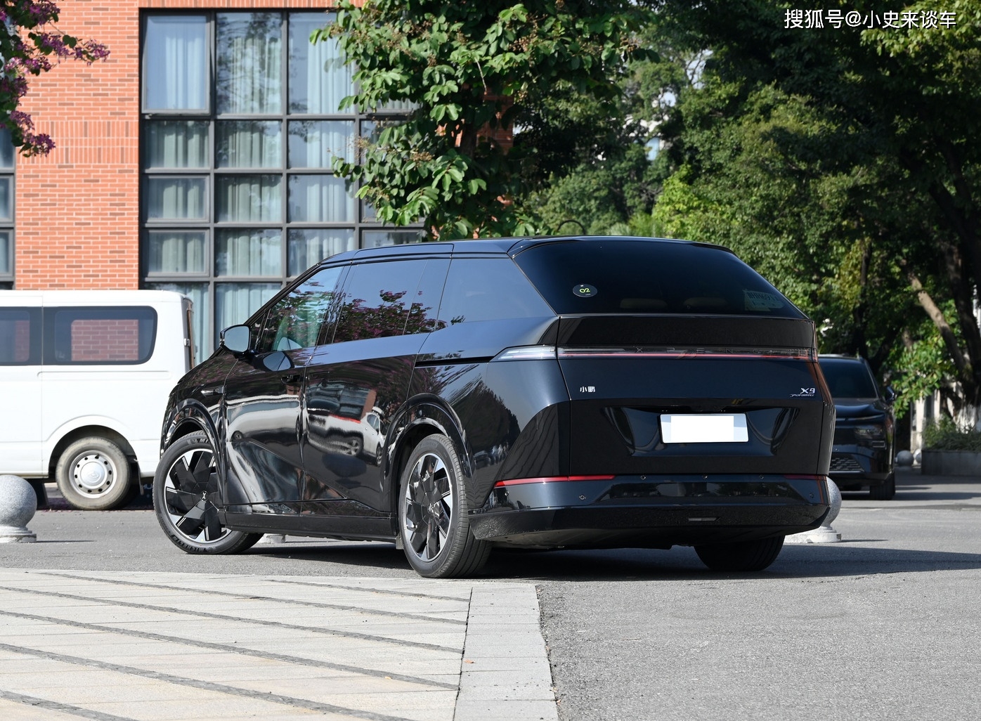 小鹏首款MPV今日上市！预售订单超30000台，车长近5米3配航空座椅_搜狐汽车_搜狐网