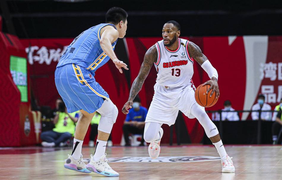 广东男篮104-103险胜北京首钢，晋级CBA半决赛-搜狐大视野-搜狐新闻