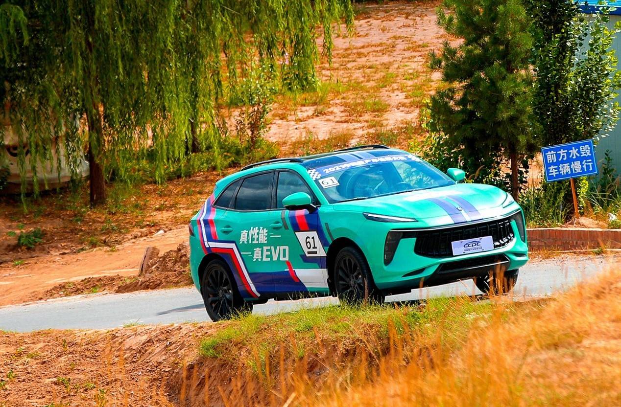 邂逅CCPC公众站SUV组第一赛段，简评风行T5 EVO驾控实力_搜狐汽车_搜狐网