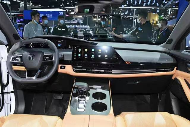 2022款奔腾T99硬派出道，热度正高的TA也得避其锋芒_搜狐汽车_搜狐网