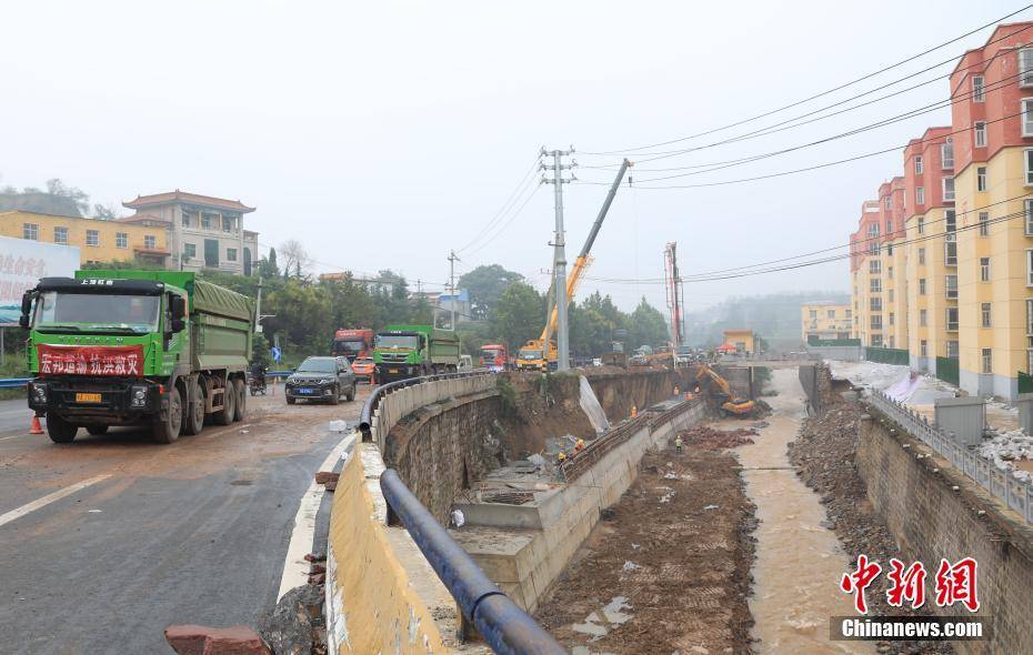 郑州灾后重建见闻 失联孤岛复通行 网红石榴迎中秋 搜狐大视野 搜狐新闻