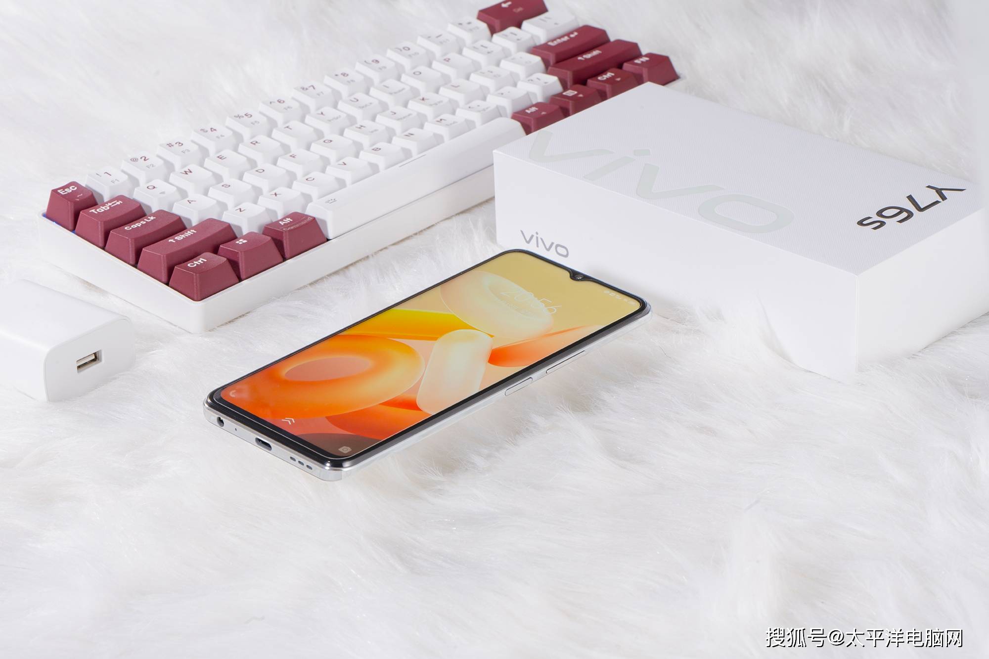vivo Y76s图赏：星钻设计下的轻薄手感-搜狐大视野-搜狐新闻