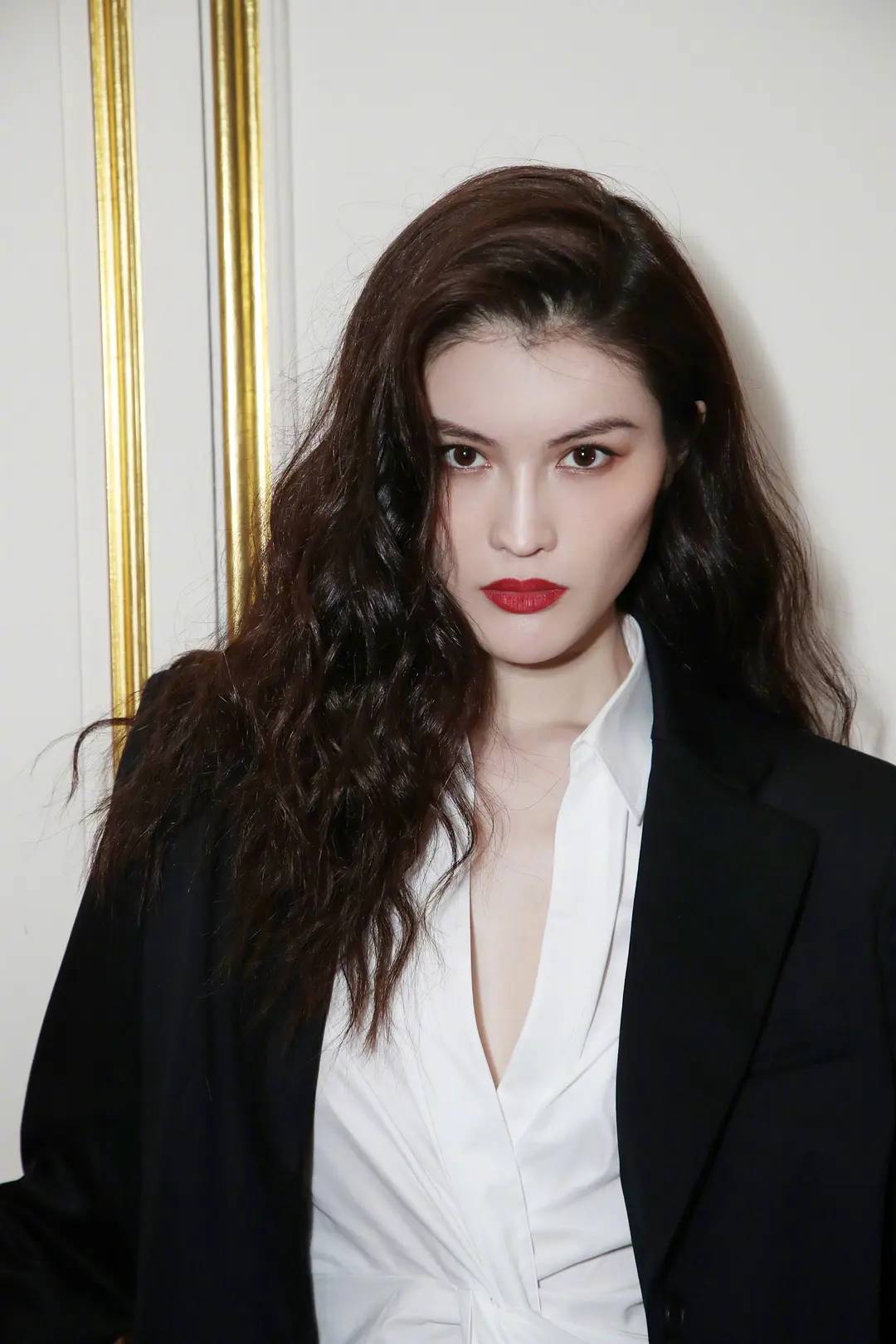 何穗，高贵冷艳-搜狐大视野-搜狐新闻