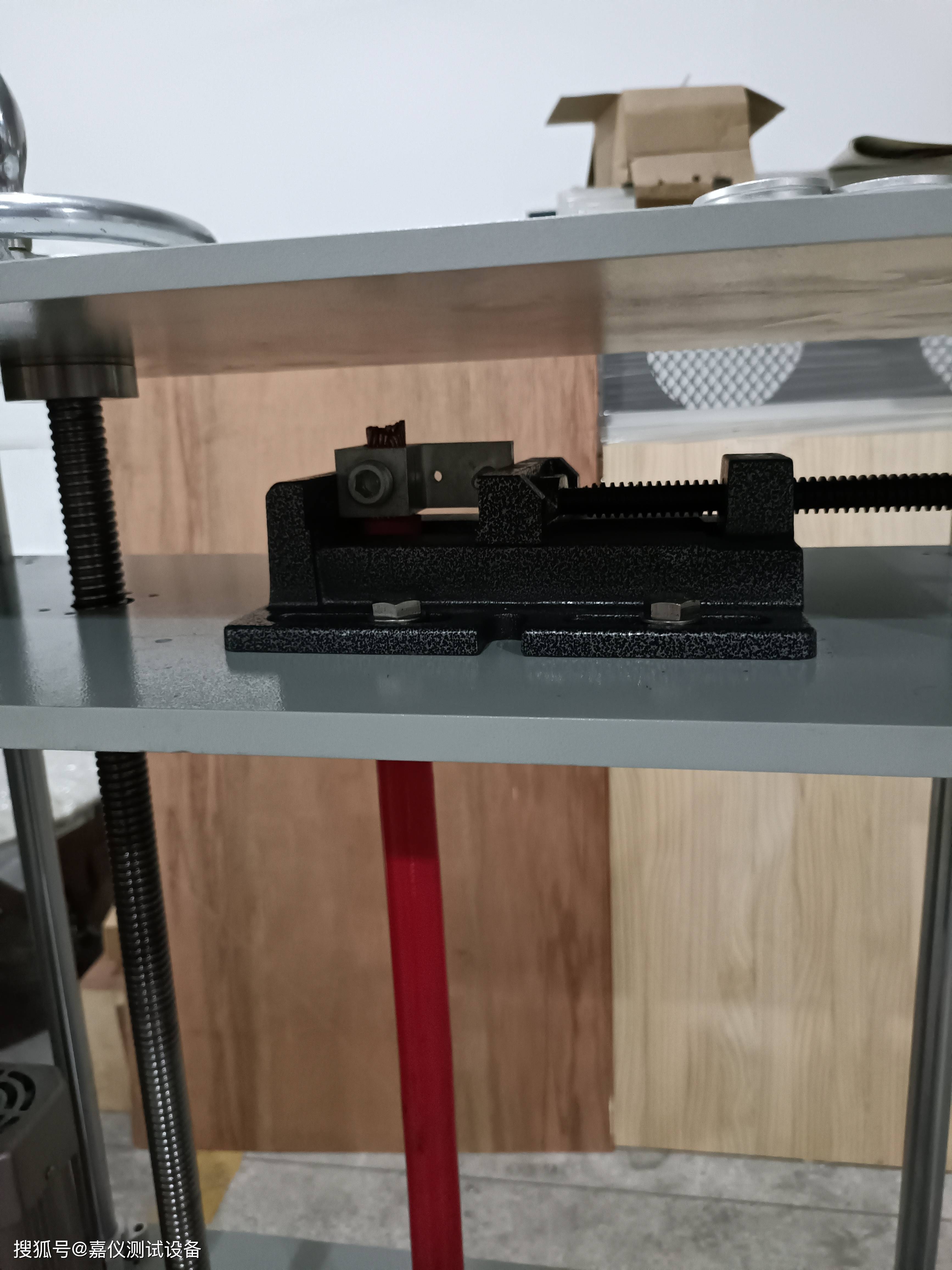 UL486A和486B标准 旋转拉力测试方法 导线受损程度试验原理及参数_mm_砝码_高度