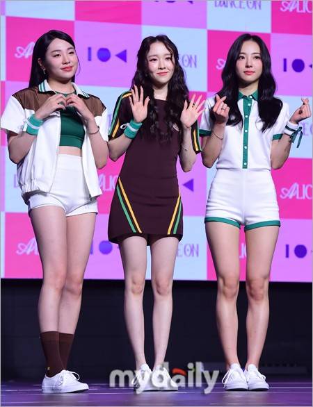 韩国女团ALICE举行第一张单曲《DANCE ON》发布会-搜狐大视野-搜狐新闻