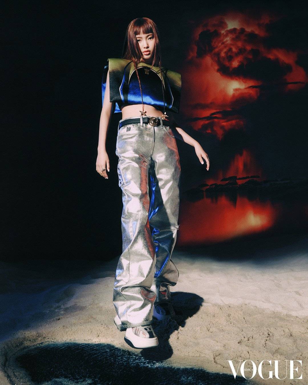 表现力超绝的少女！NewJeans成员HYEIN登《VOGUE》-搜狐大视野-搜狐新闻