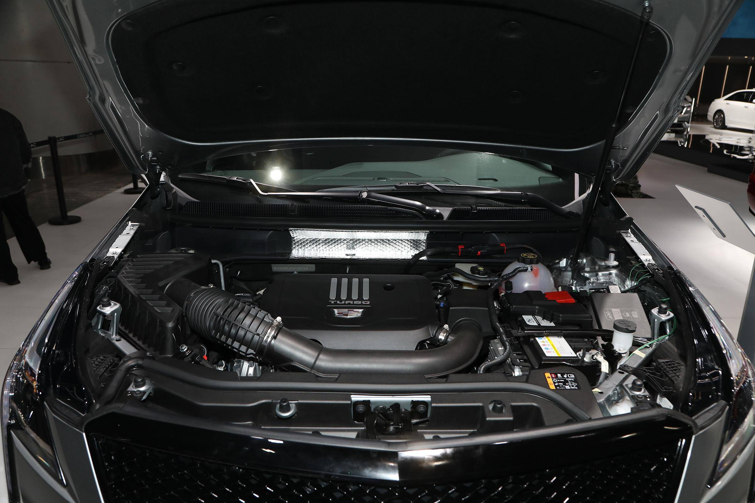 凯迪拉克XT5/XT6黑钻版正式上市！外观黑化，售价41.27万元起_搜狐汽车_搜狐网