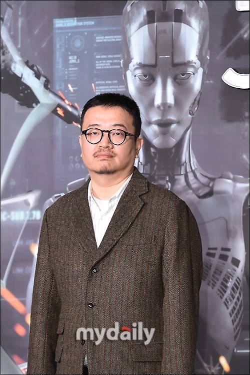 延尚昊金贤珠刘庆秀等艺人出席新片《贞伊》发布会 搜狐大视野 搜狐新闻