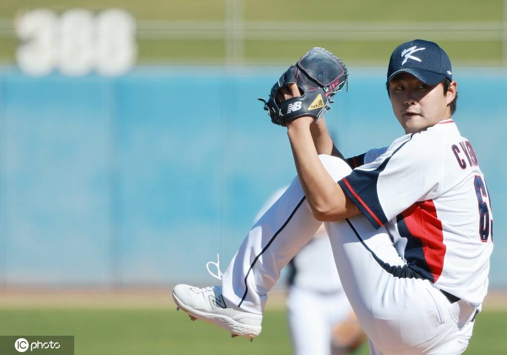 WBC世界棒球赛：韩国国家队与恐龙队进行热身赛-搜狐大视野-搜狐新闻