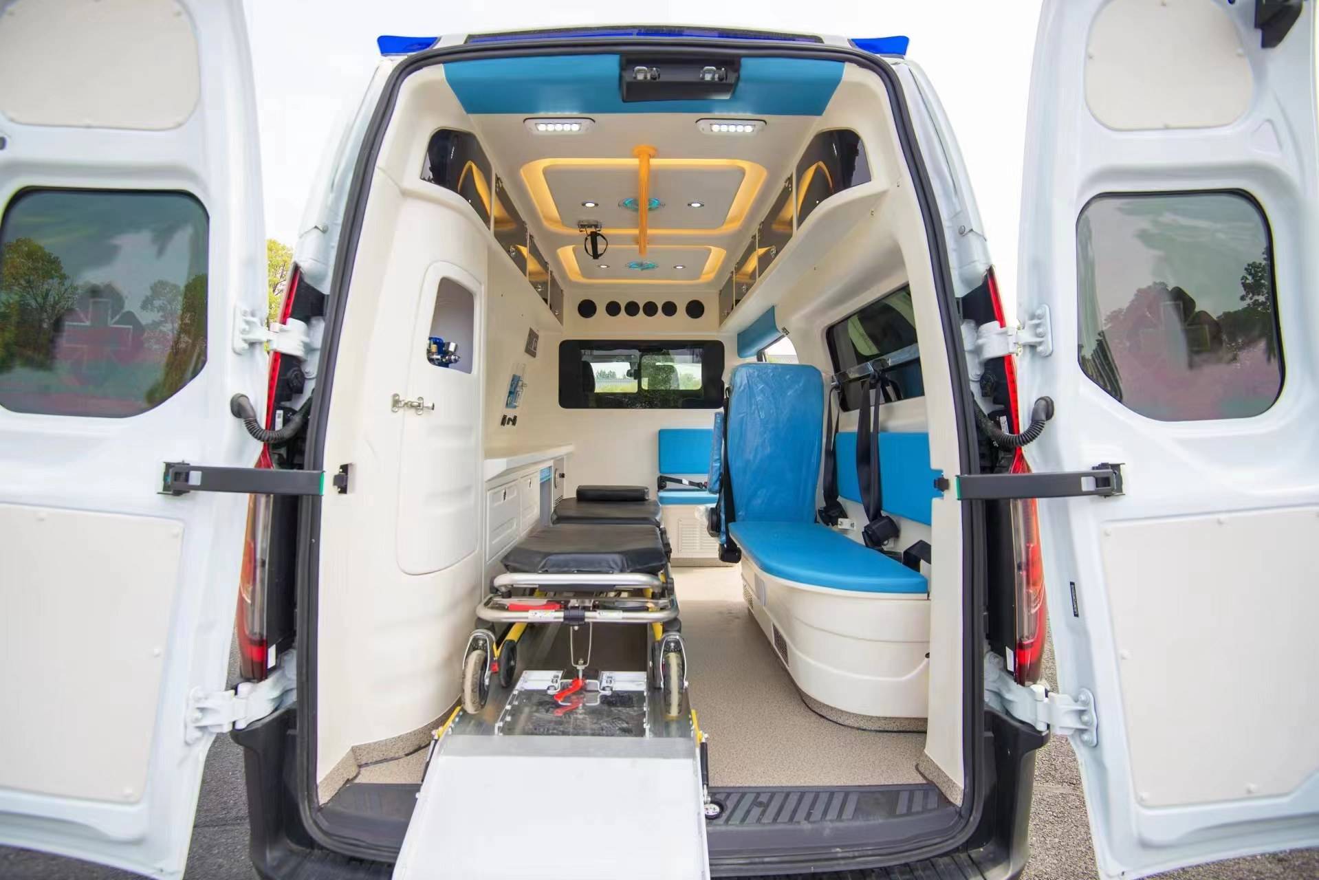 福特全顺V362汽油自动挡航空舱监护型负压救护车外观及图片_搜狐汽车_搜狐网