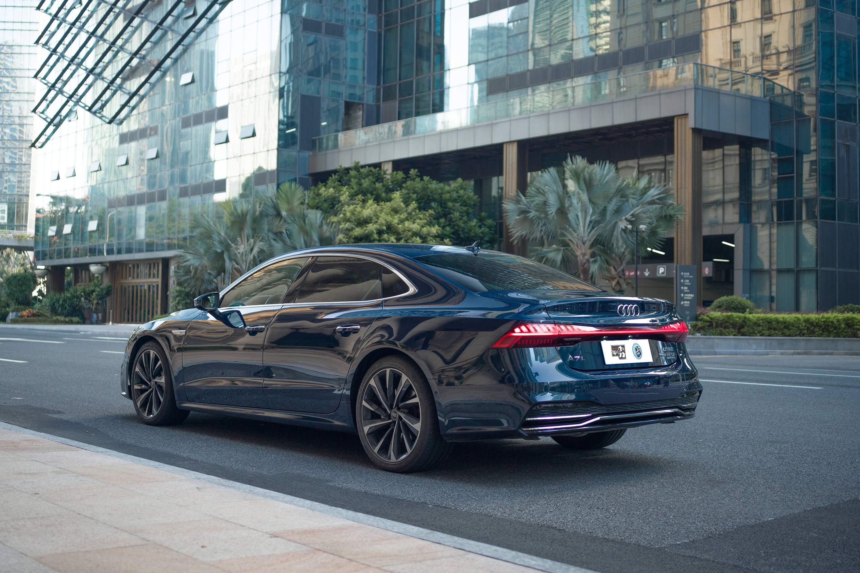 海川品车｜BUFF叠满 38万内56E之上谁在遥遥领先_搜狐汽车_搜狐网