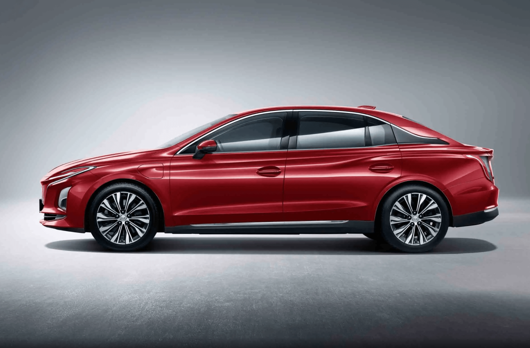 优惠近10万、续航600km+ 红旗E-QM5值得大家购买吗？_搜狐汽车_搜狐网