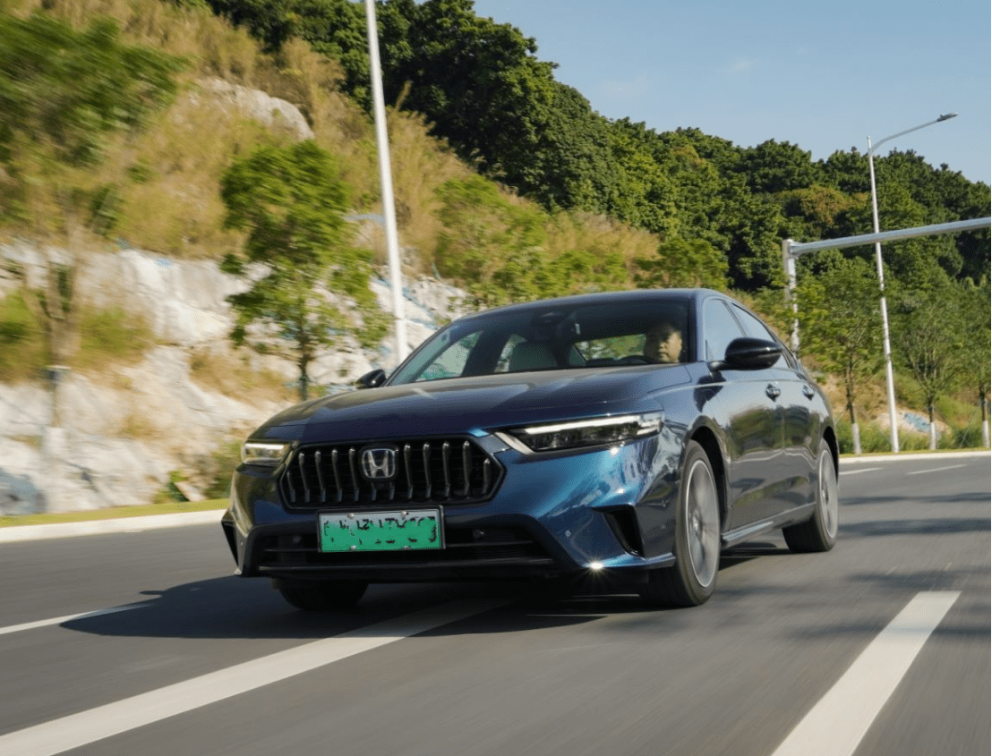 主打一个反向虚标，满电满油跑1200km，汉DM-i不如英仕派e:PHEV？_搜狐汽车_搜狐网