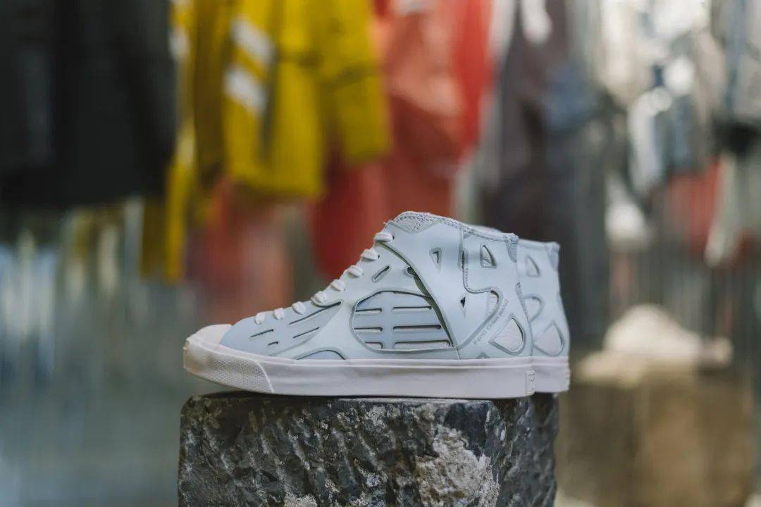 Boris Yu 专访王逢陈：深入探讨 Converse x Feng Chen Wang 联名系列创作故事_团队