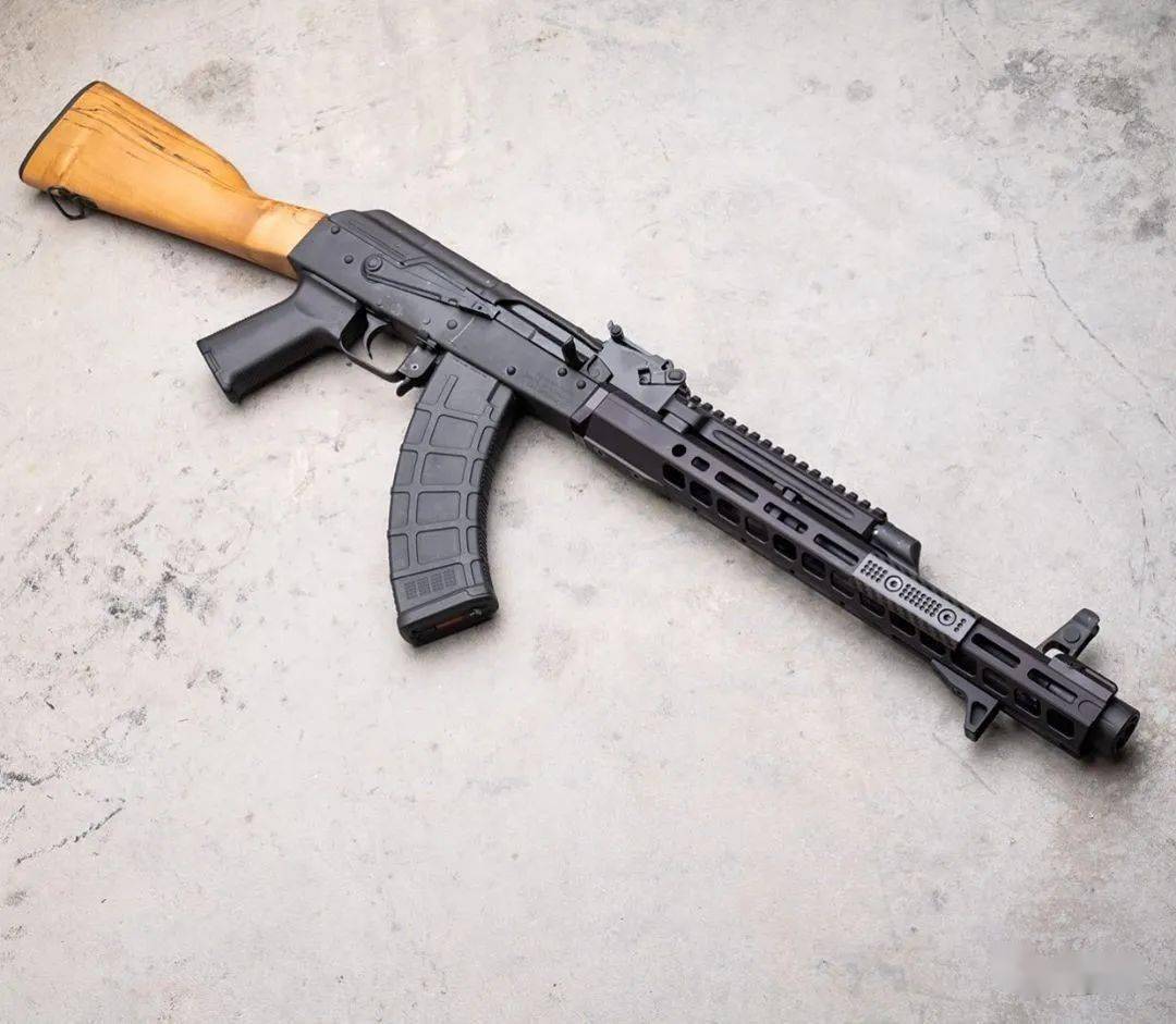 【大热武器】使用SLR公司配件拼装的AK美图欣赏