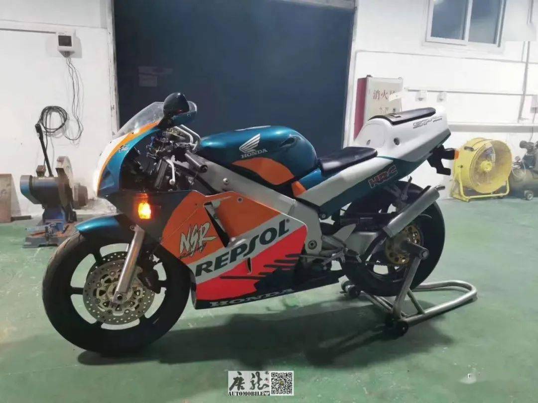 回到那个热血的年代！经典二冲烈火战车！Honda Repsol 250R威爽全球限量版 原版原漆 拥有它的机会来啦！_搜狐汽车_搜狐网