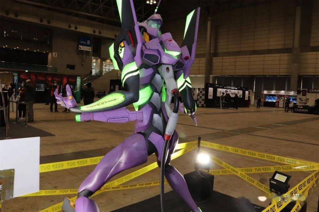 【FuRyu F：NEX EVA初号机 真人大 发光立像 & 绫波丽 真人大立像 样品展出】-搜狐大视野-搜狐新闻