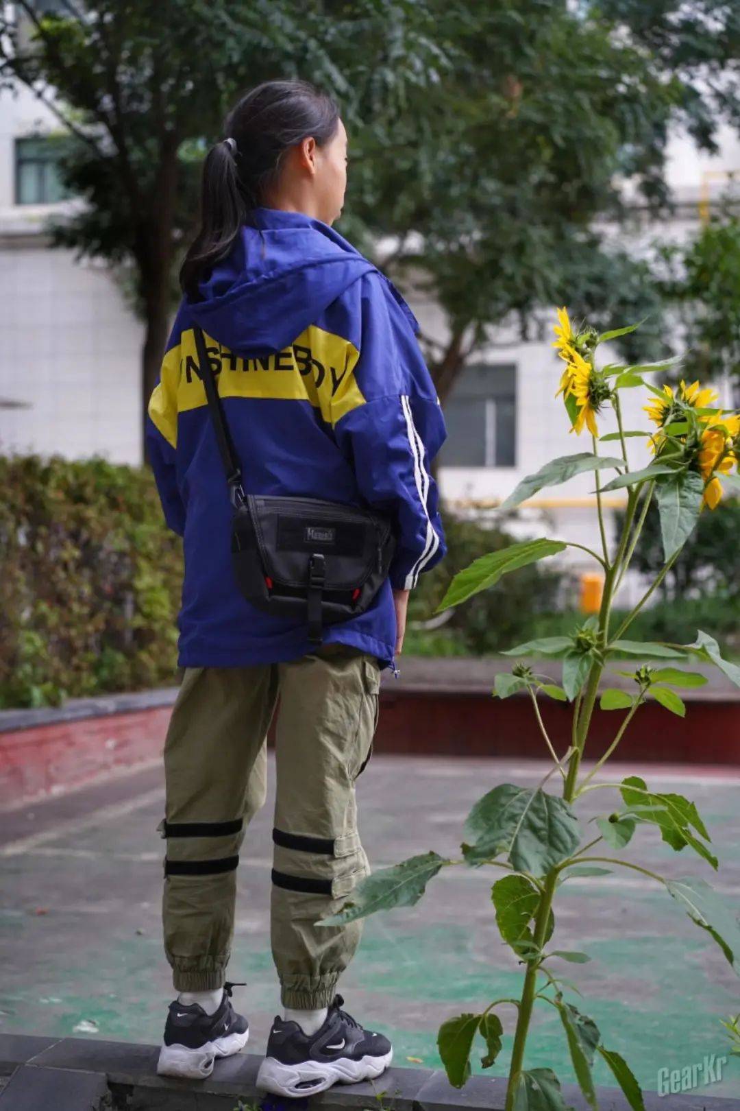 亲子战术--MAGFORCE麦格霍斯7121超迷你2P背包使用感受_拉链