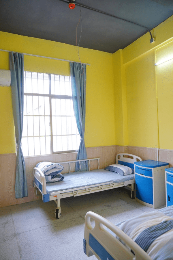 参观完罗定这家养老院，我开始期待退休了_服务