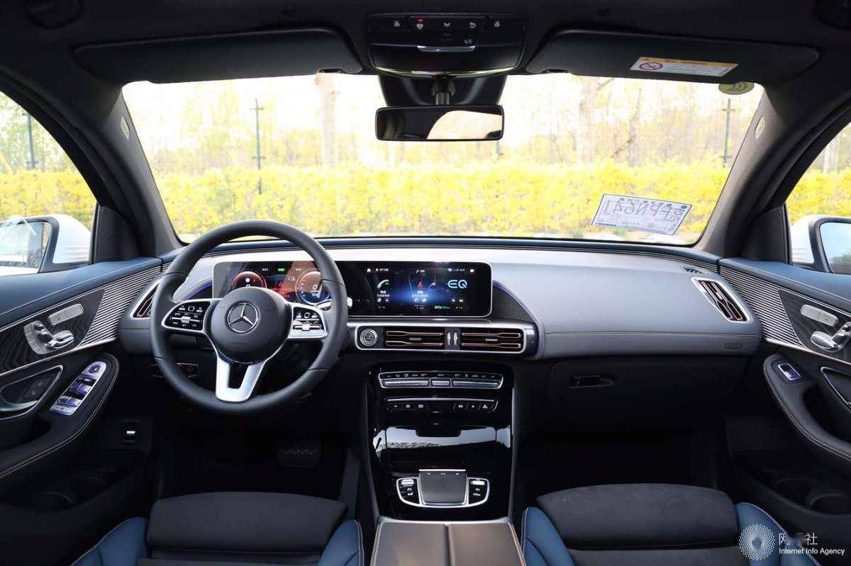 配置升级/续航415km 2021款奔驰EQC售49.98万起_搜狐汽车_搜狐网