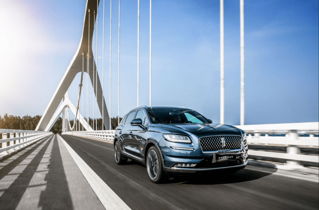 2.7T V6、22向座椅调节、35个声学包，看航海家的豪华_搜狐汽车_搜狐网