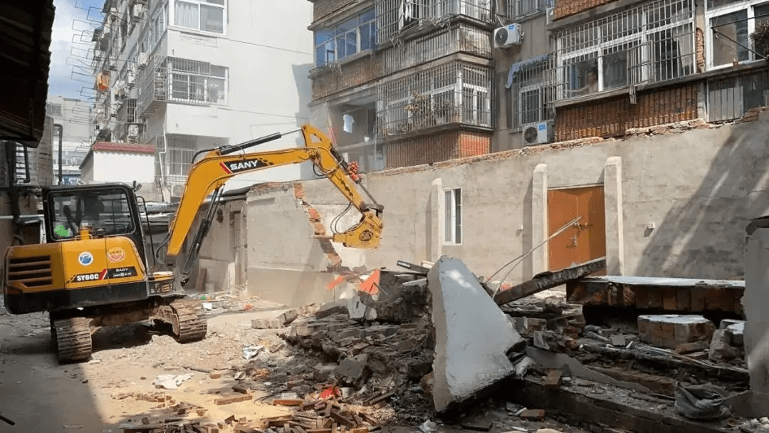 合肥城管拆违进行时｜拆违建，拆出城市“高颜值”_明光路街道