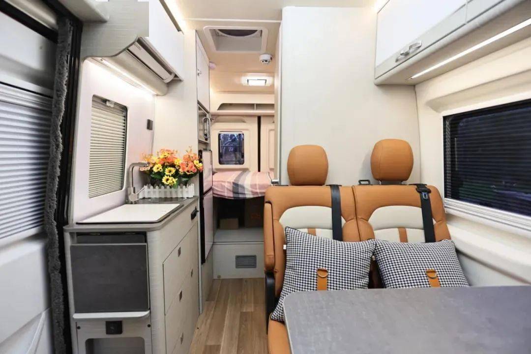 瑞弗·启界R600 上汽大通V90底盘 空间堪比C型 内外豪华符合年轻人审美_搜狐汽车_搜狐网