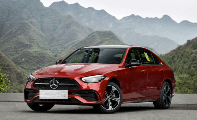 奔驰C级全系1.5T，30多万拿下，一看内饰，奥迪A4L自叹不如_搜狐汽车_搜狐网