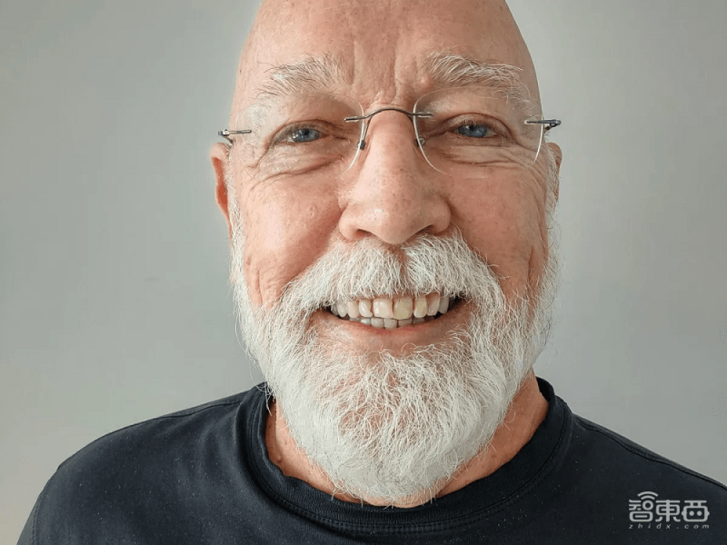 和Arm登Nature，在塑料上造苹果电脑芯片，这家芯片创企背后还有华人科学家_PragmatIC