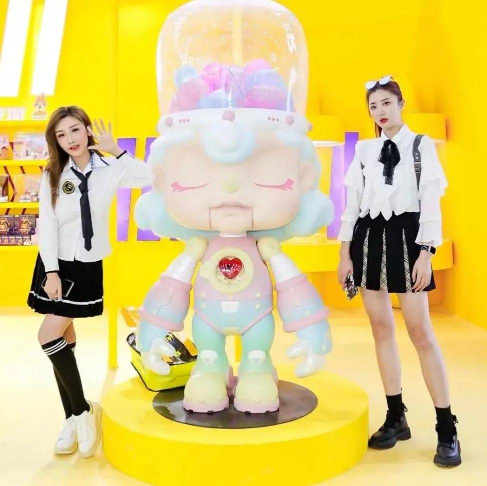 潮讯 丨 首届TTS落地广州，TOP TOY掀开湾区潮玩全新篇章！_数字