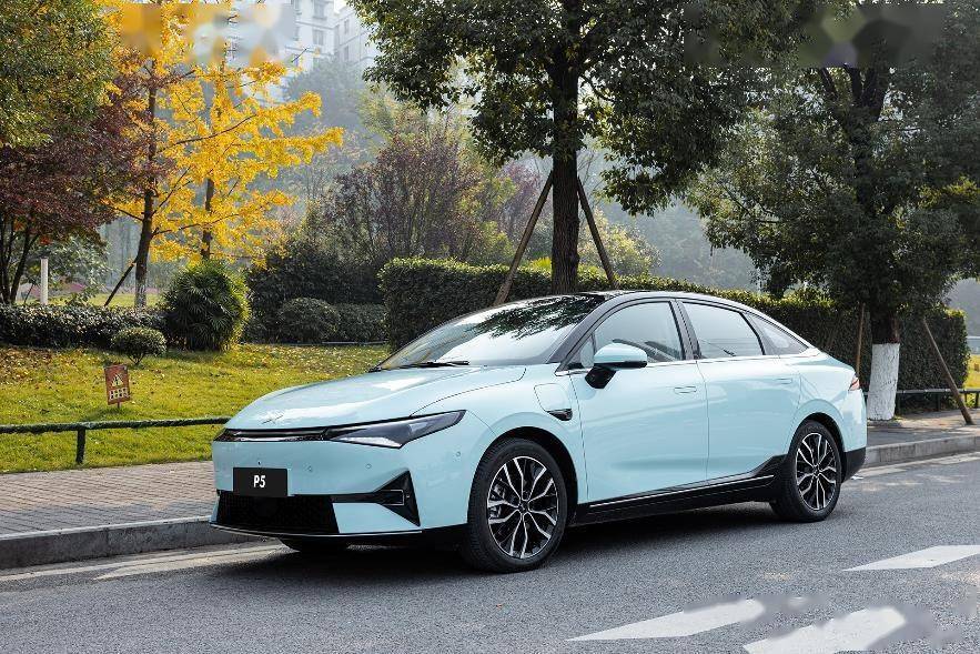 四口之家的出行座驾！小鹏P5和比亚迪秦PLUS EV谁更具优势？_搜狐汽车_搜狐网