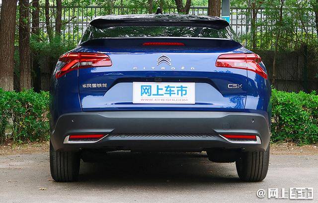 雪铁龙凡尔赛C5 X，14.37-18.67万！比凯美瑞便宜，丐版就很值_搜狐汽车_搜狐网