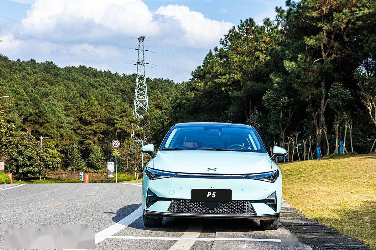 蔚来ET5和小鹏P5，同为“5”字辈谁更值得选？_搜狐汽车_搜狐网