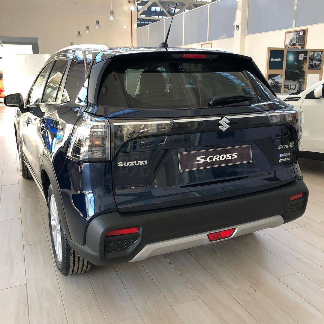 预售11万！铃木SUV“新势力”，1.4T+6AT，竞争缤智，实车更帅气_搜狐汽车_搜狐网