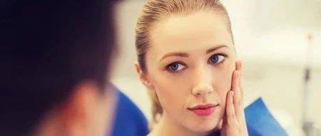 “wink”是“眨眼”，那“wink at” 是什么意思呢？_eyes_sheep's_for