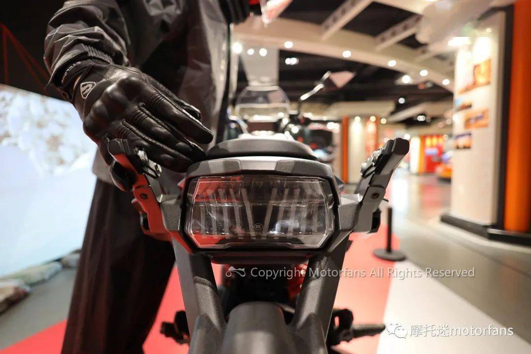 欧洲标准，赛科龙RX6细节赏析_搜狐汽车_搜狐网