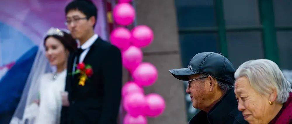 2022年张张丽双周赛第5期《结婚》征稿进行中作品摄影网白或 