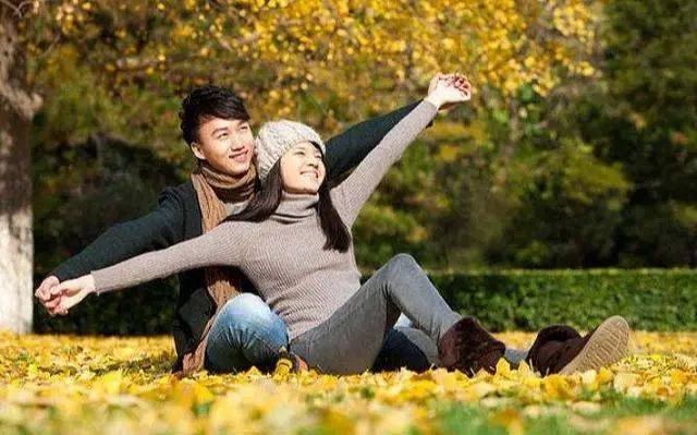 想让月子中的老婆放弃财产答应离婚? 精明”丈夫打错了算盘孩子农村两口子