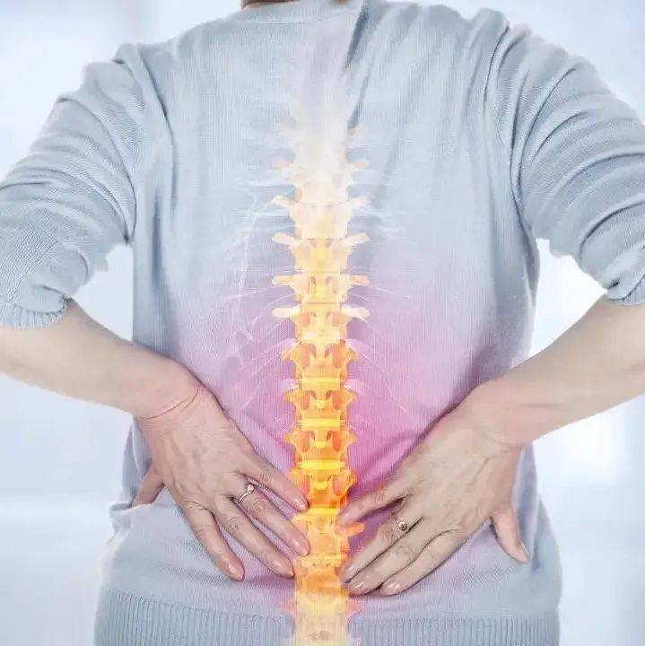 腰痛，直不起来？按摩这几个穴位，舒筋活络，改善腰背疼痛苏木腰部治疗